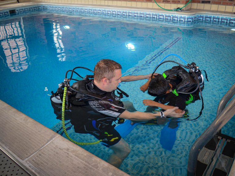 Try scuba diving for children and adults in Leicestershire & Cornwall, UK