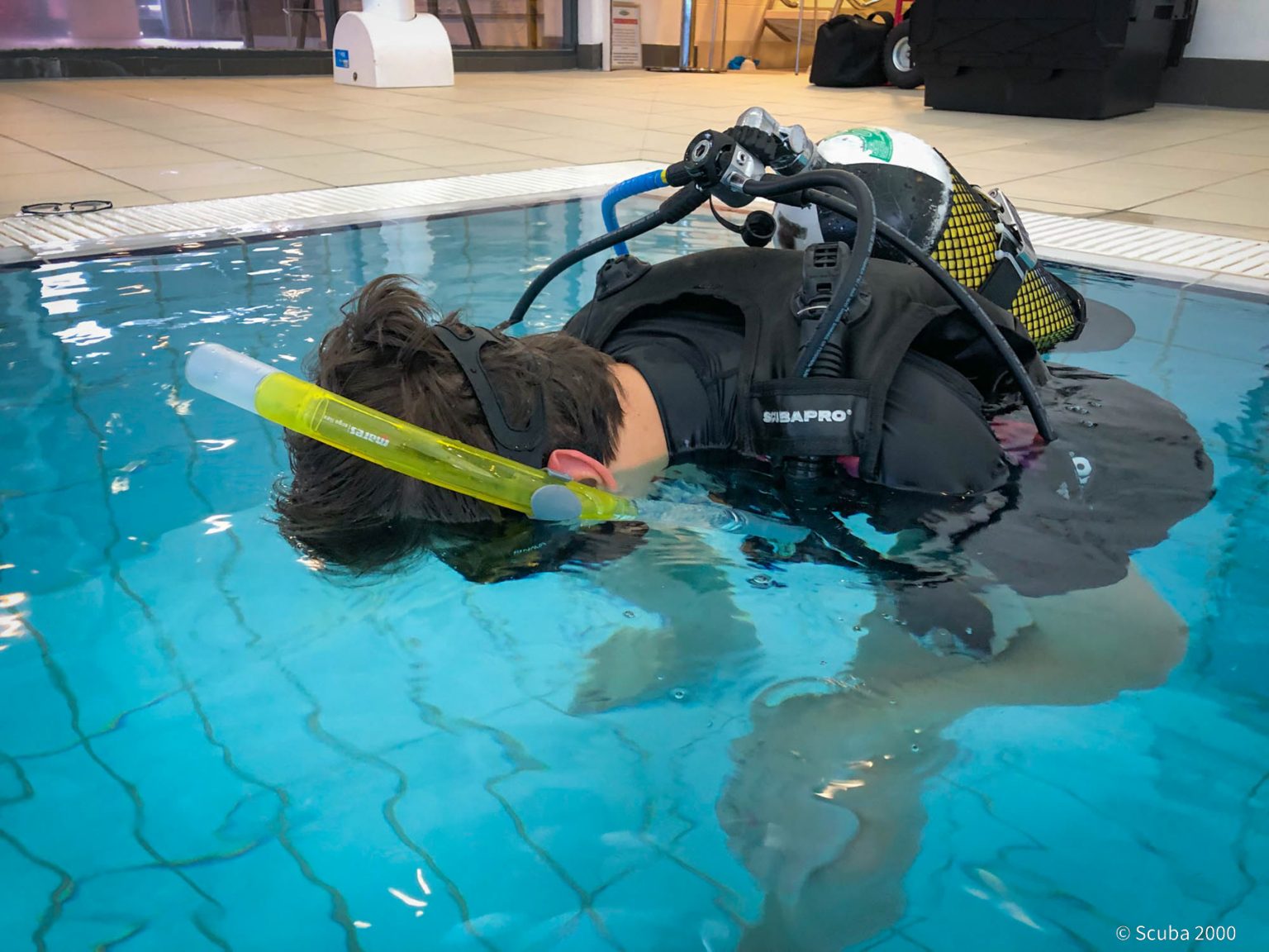 Try scuba diving for children and adults in Leicestershire & Cornwall, UK