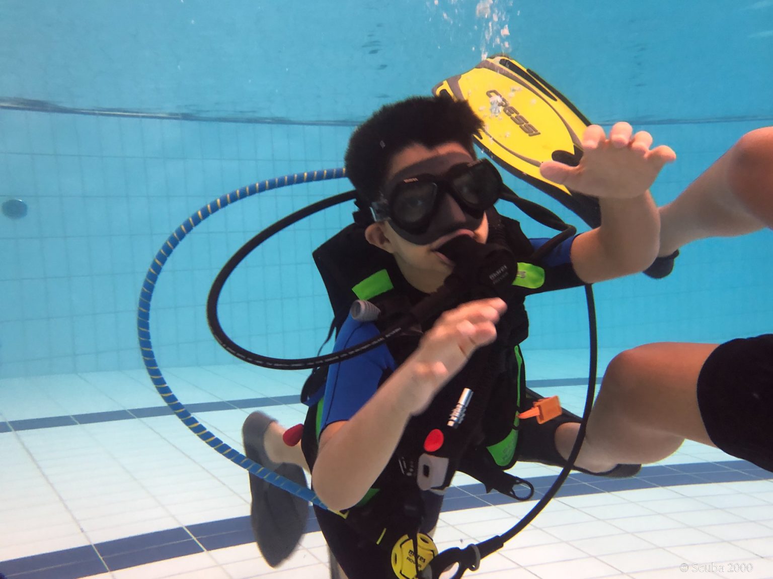 Try scuba diving for children and adults in Leicestershire & Cornwall, UK
